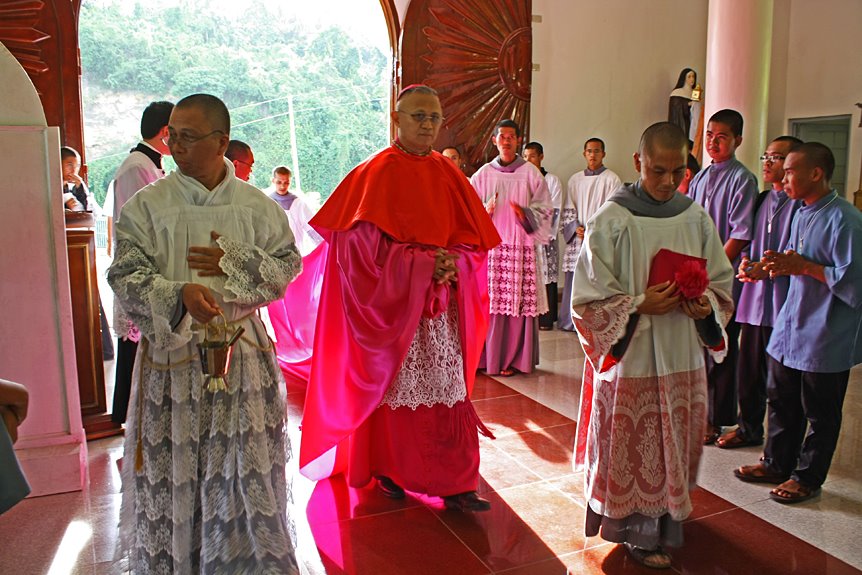 President of Filipino Catholic Bishops Conference Celebrates Solemn ...