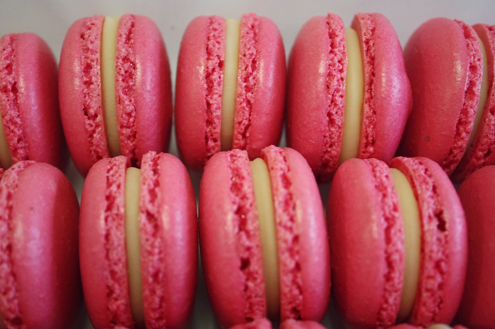 LADYMACARON20TEN: Great Gatsby inspired Pink Champagne Macarons ...
