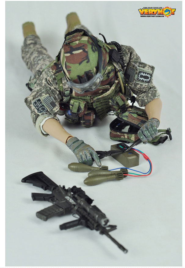 toyhaven: Incoming: Very Hot 1/6 scale U.S. Army EOD Uniform Set for 12 ...