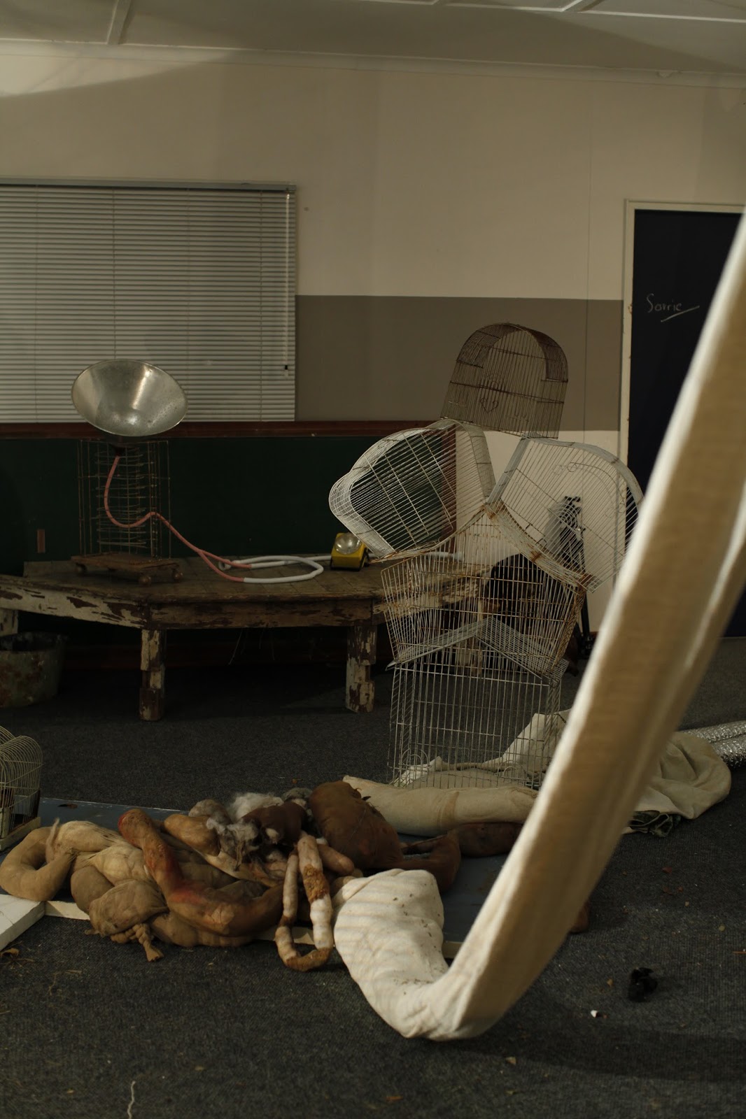 Exploring the Performative Art Object.