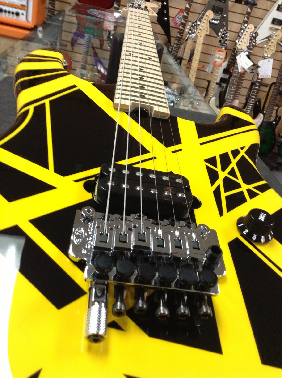 SPOTLIGHT: EVH Stripes Series ~ L.A. Music Network