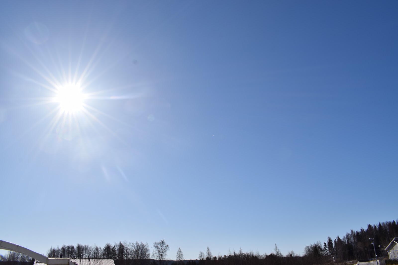 Ruusukumpu: Aurinko ja lämpö