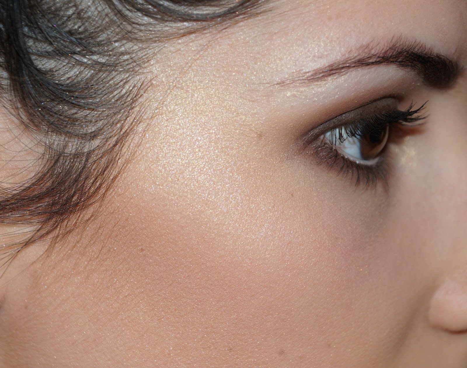 Beauty with Belinda: New Favourite Bronzer - MAC Sheertone Shimmer ...