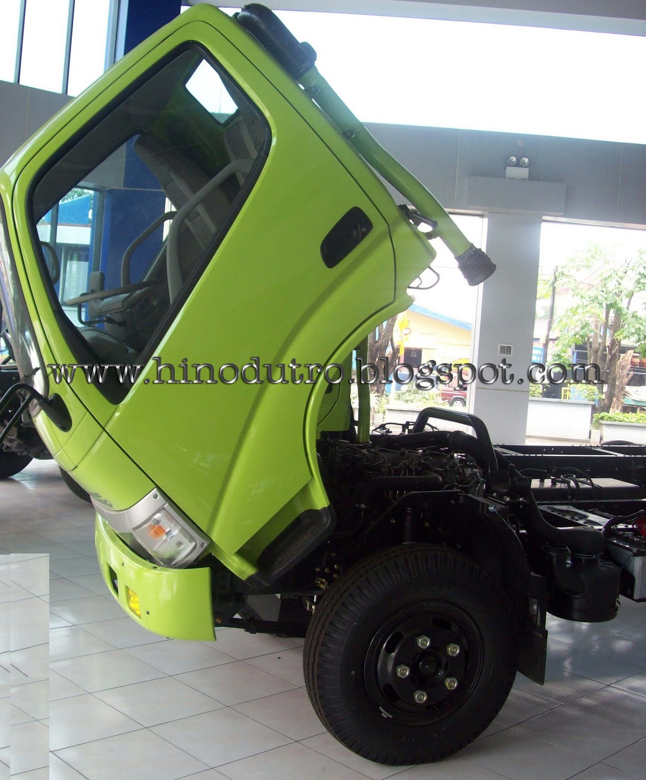 Hino Dumptruck Dutro 130 HD - HINO DUTRO