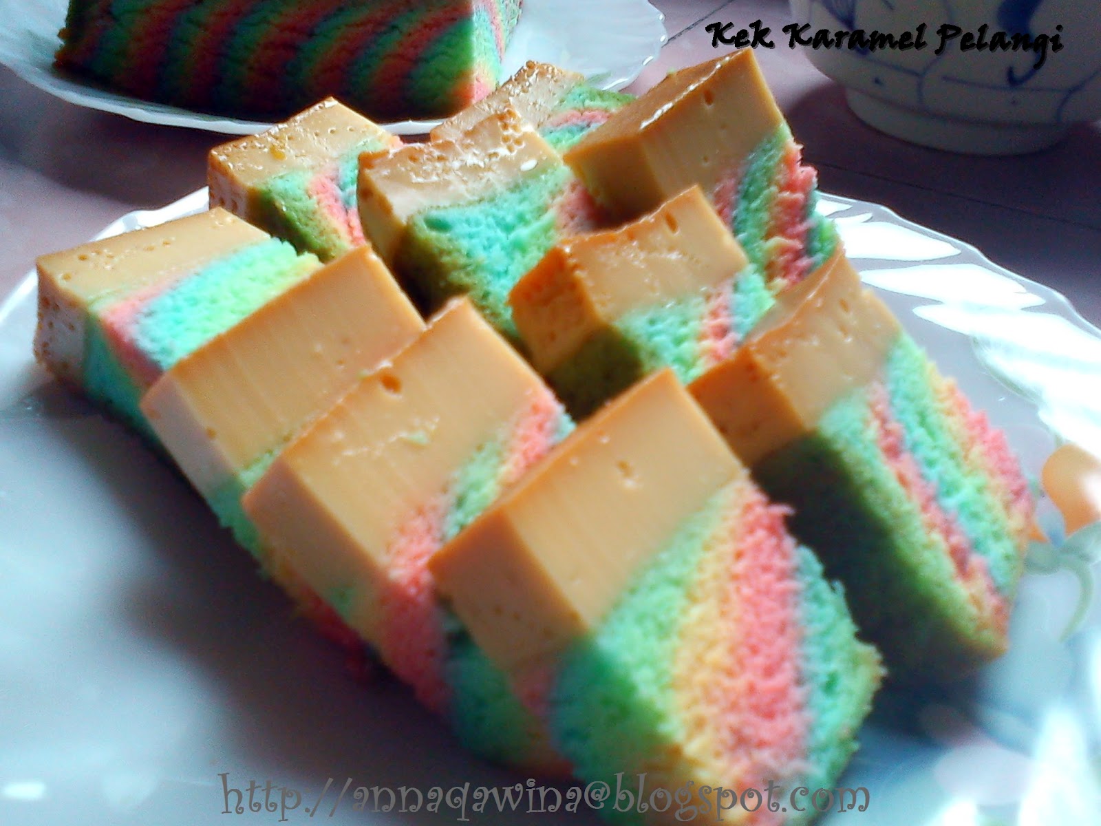 Heyy!! AnnaQawina disini: Kek Karamel & tempahan lagi