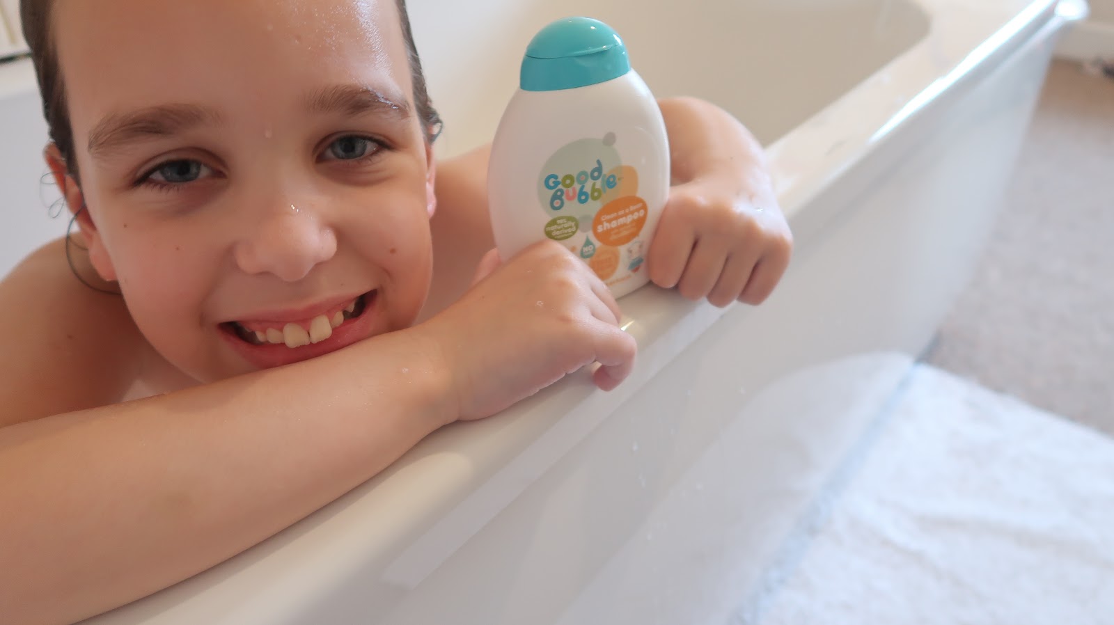 Uncoventional Kira: BATH TIME WITH GOOD BUBBLE