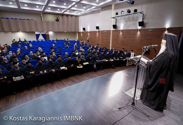 Ομολογία: ΕΔΩ ΓΕΛΑΜΕ ... ΠΛΑΤΕΙΑ ΚΑΙ ....ΓΕΜΑΤΑ ΖΗΤΗΣΕ, ΝΑΙ ΖΗΤΗΣΕ ...