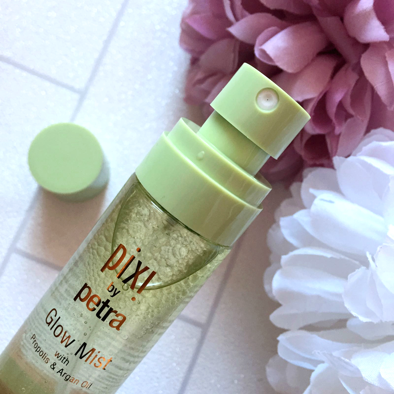 Pixi Glow Mist | Mammaful Zo: Beauty, Life, Plus Size Fashion & More