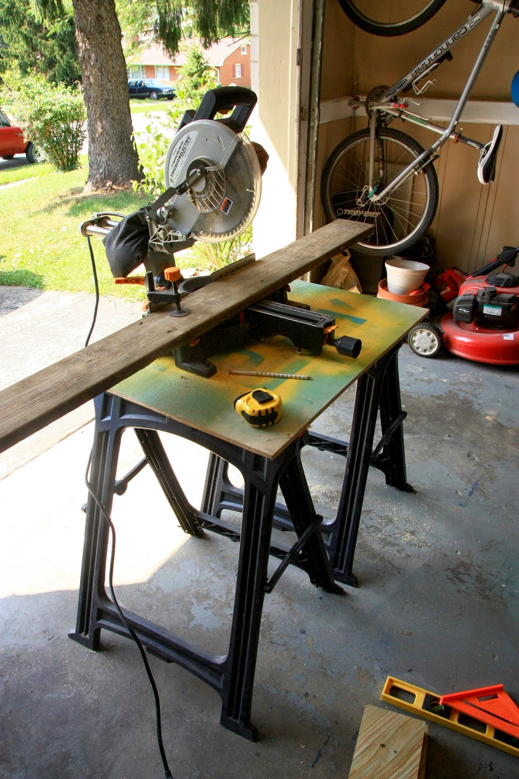 My Old Kentucky House: Tub Step