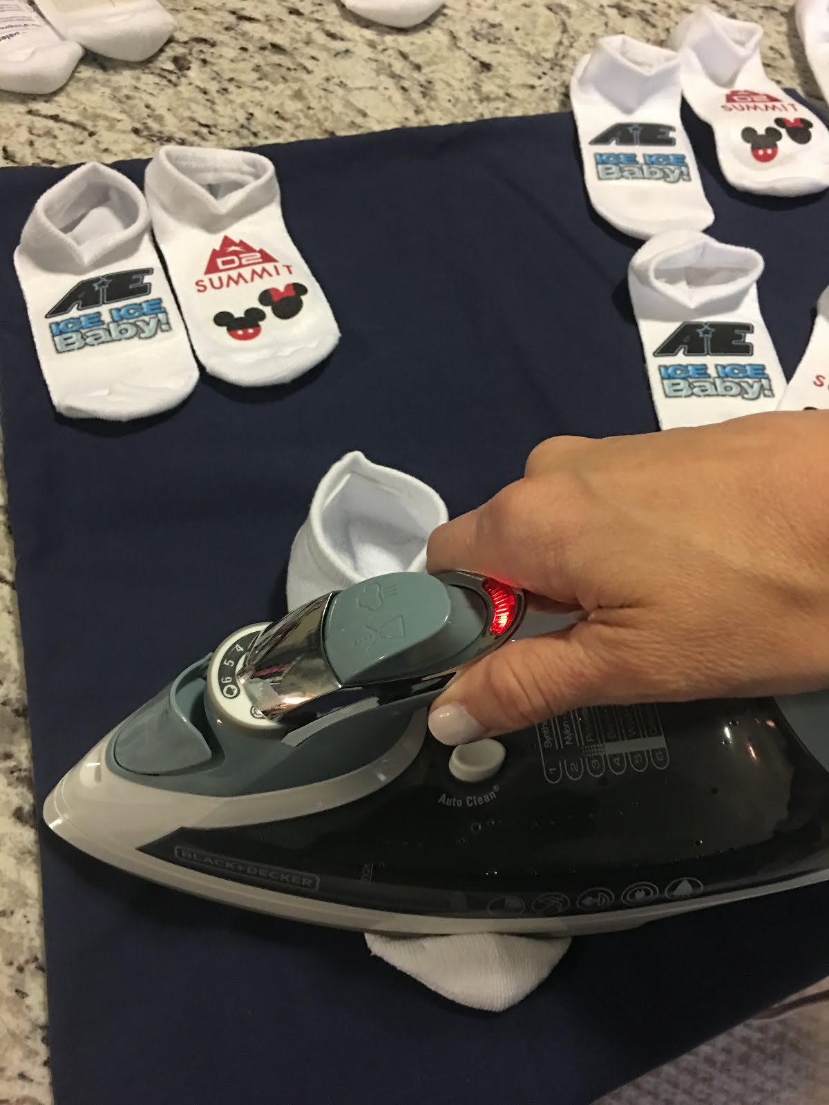 Magnolia Mamas : DIY Personalized Socks and Bag Tags {Summit Goodie Bags}