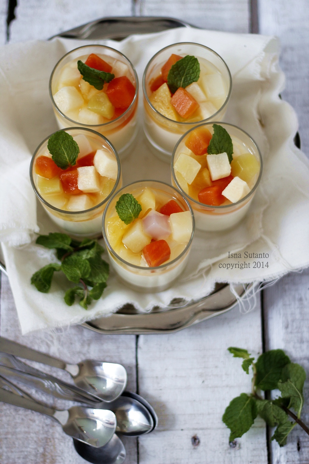 Coba-Coba Yuk.....: PUDING SUSU SAUS COCKTAIL