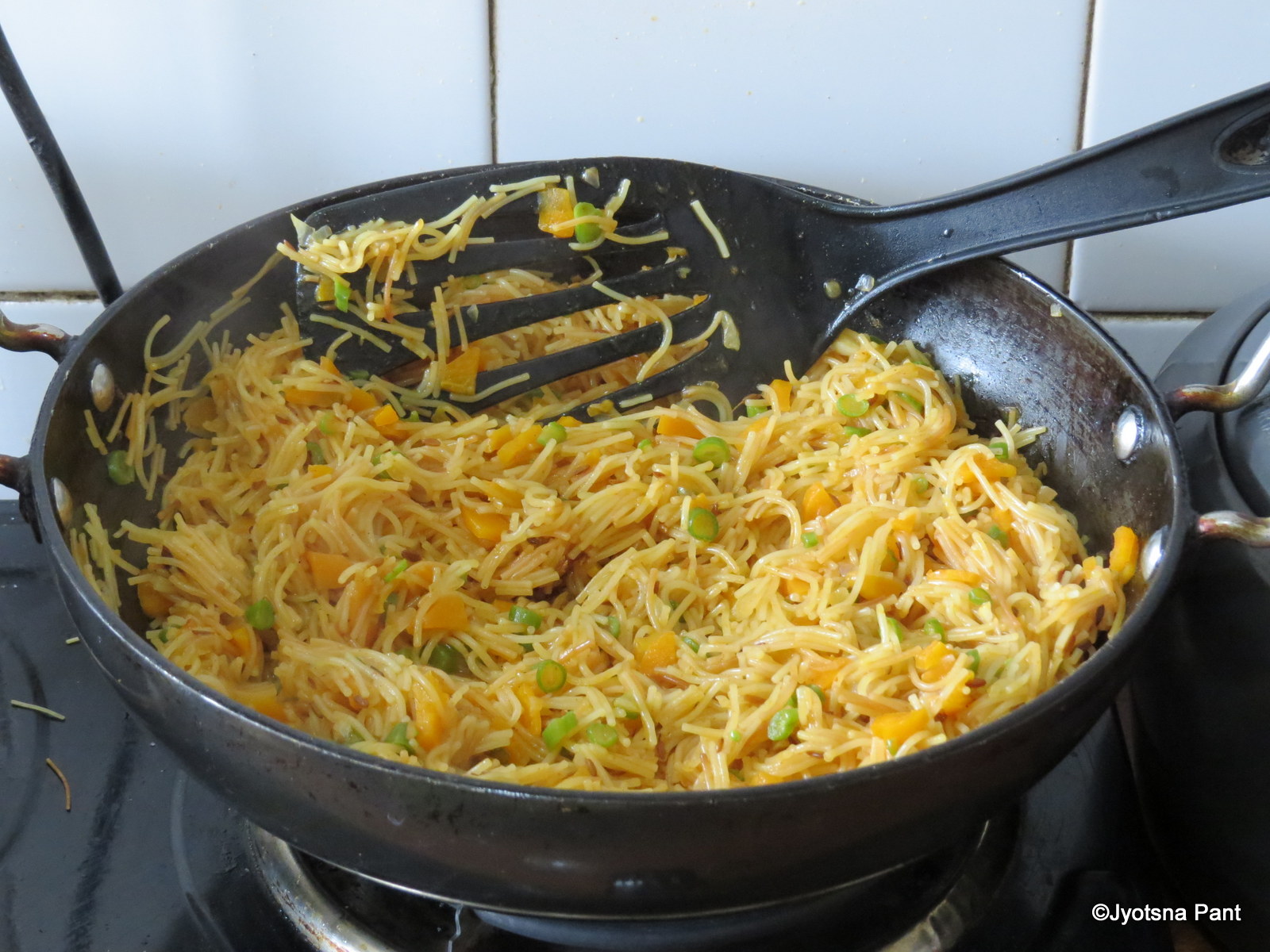 With Love from Mom's Kitchen: Low Oil Sewai Upma/सिवंई का उपमा (Low oil ...