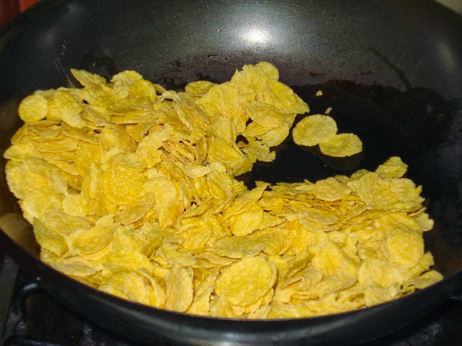 Anu's Kitchendelights: Corn flakes Mixture - Spicy Chivda