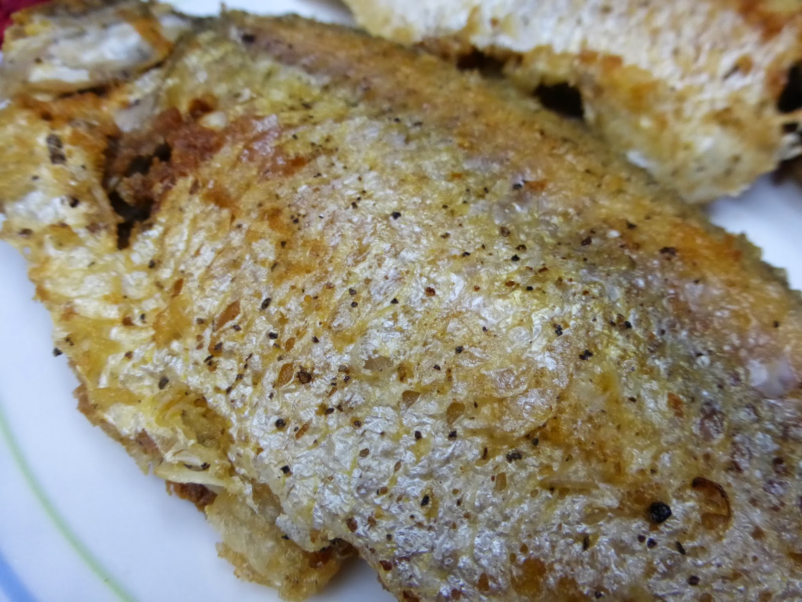 Daily happiness: Cá He (River-bard fish) chiên giòn