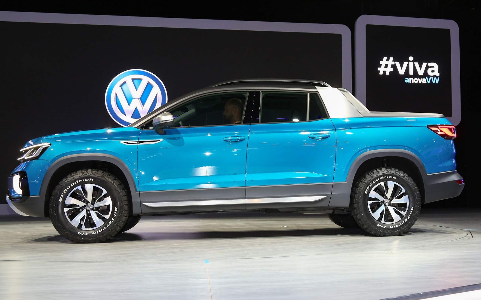 Volkswagen Tarok - picape média concorrente da Toro