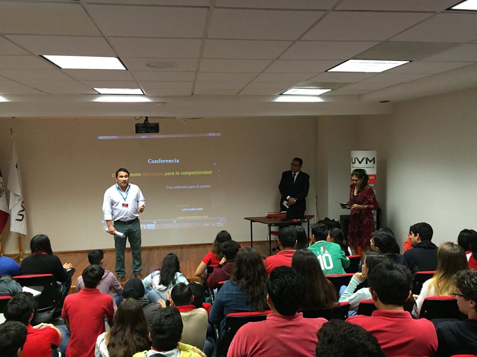 Conferencia en la Universidad del Valle de México UVM - Luis Luna León