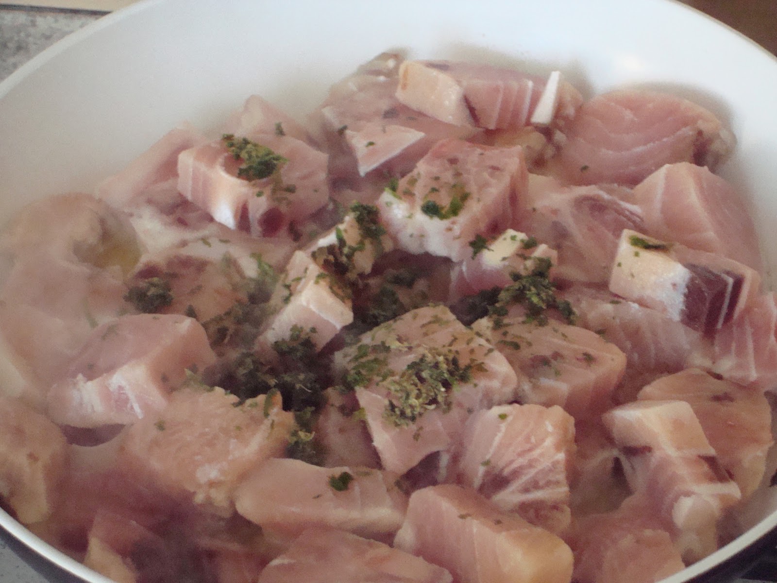 Cognate in cucina: Spezzatino di pesce spada