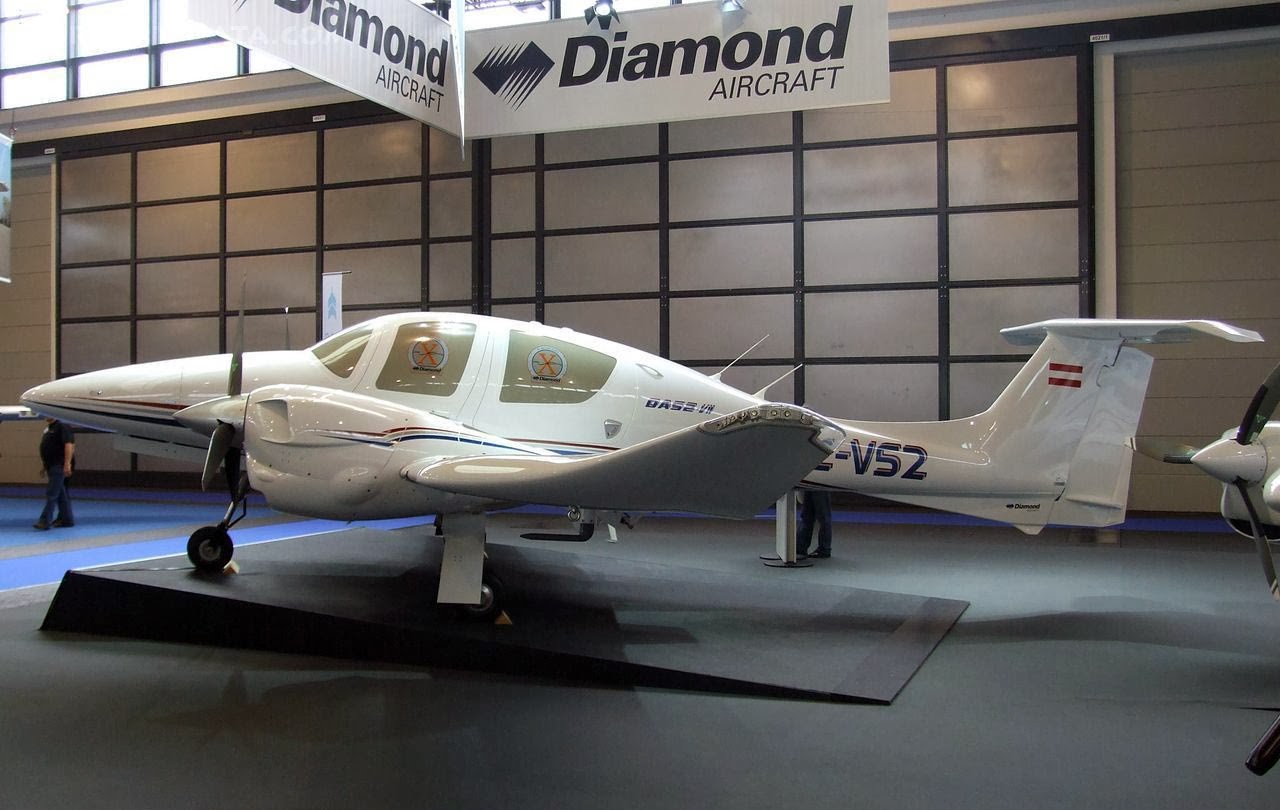 nhungdoicanh: Diamond DA-52