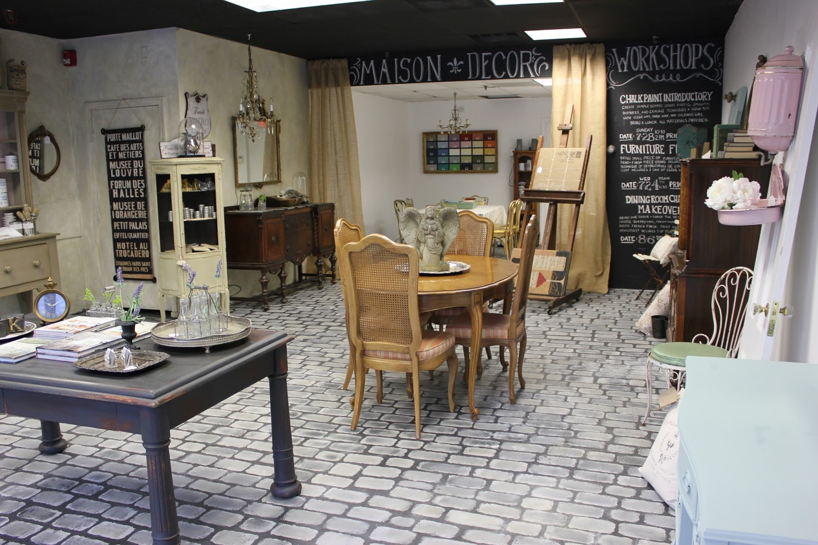 Maison Decor: Our New Reading Store! Take a tour~