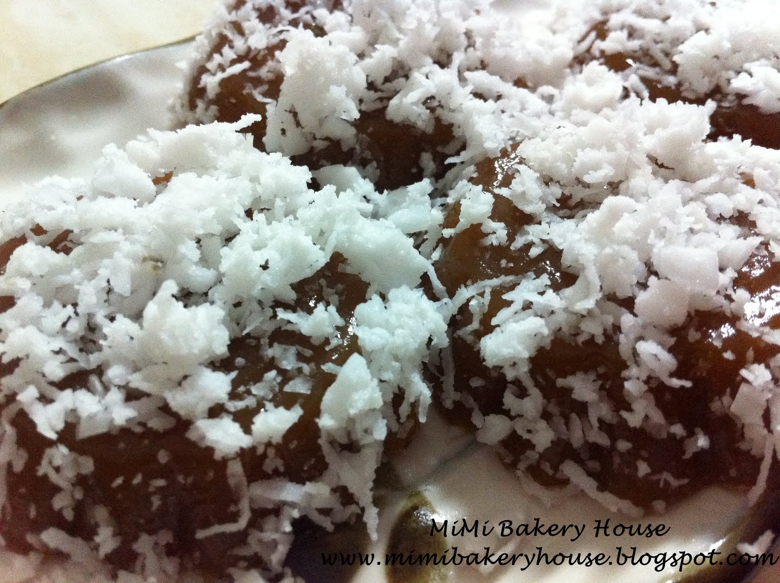Small Small Baker: Aspiring Bakers #12: Traditional Kueh (October 2011 ...