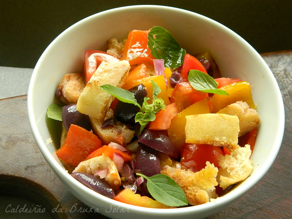 Receitas do Caldeirão : Panzanella ~ salada italiana de pão