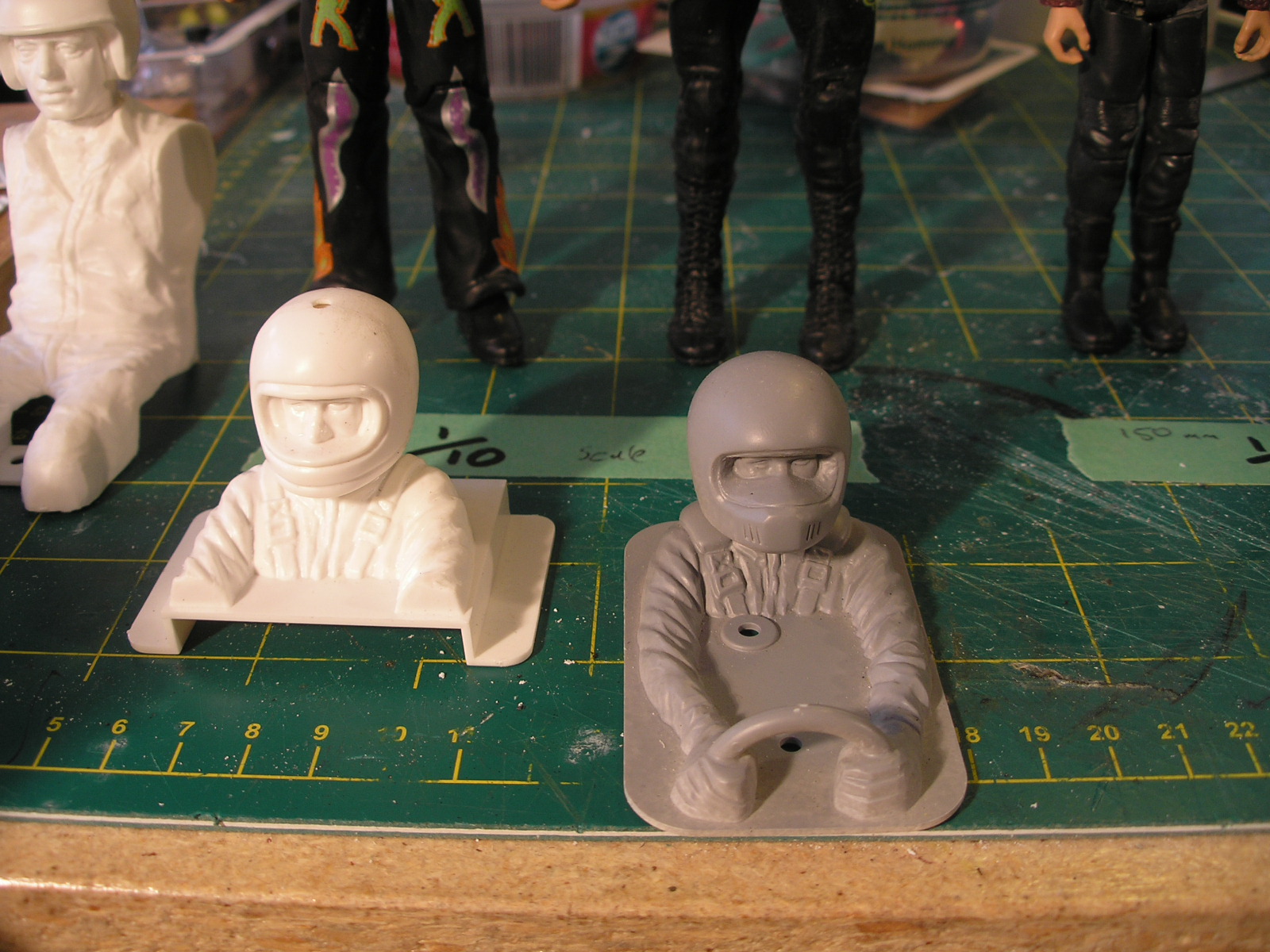 RC Sci Fi: Driver/Pilot figures for RC Sci Fi