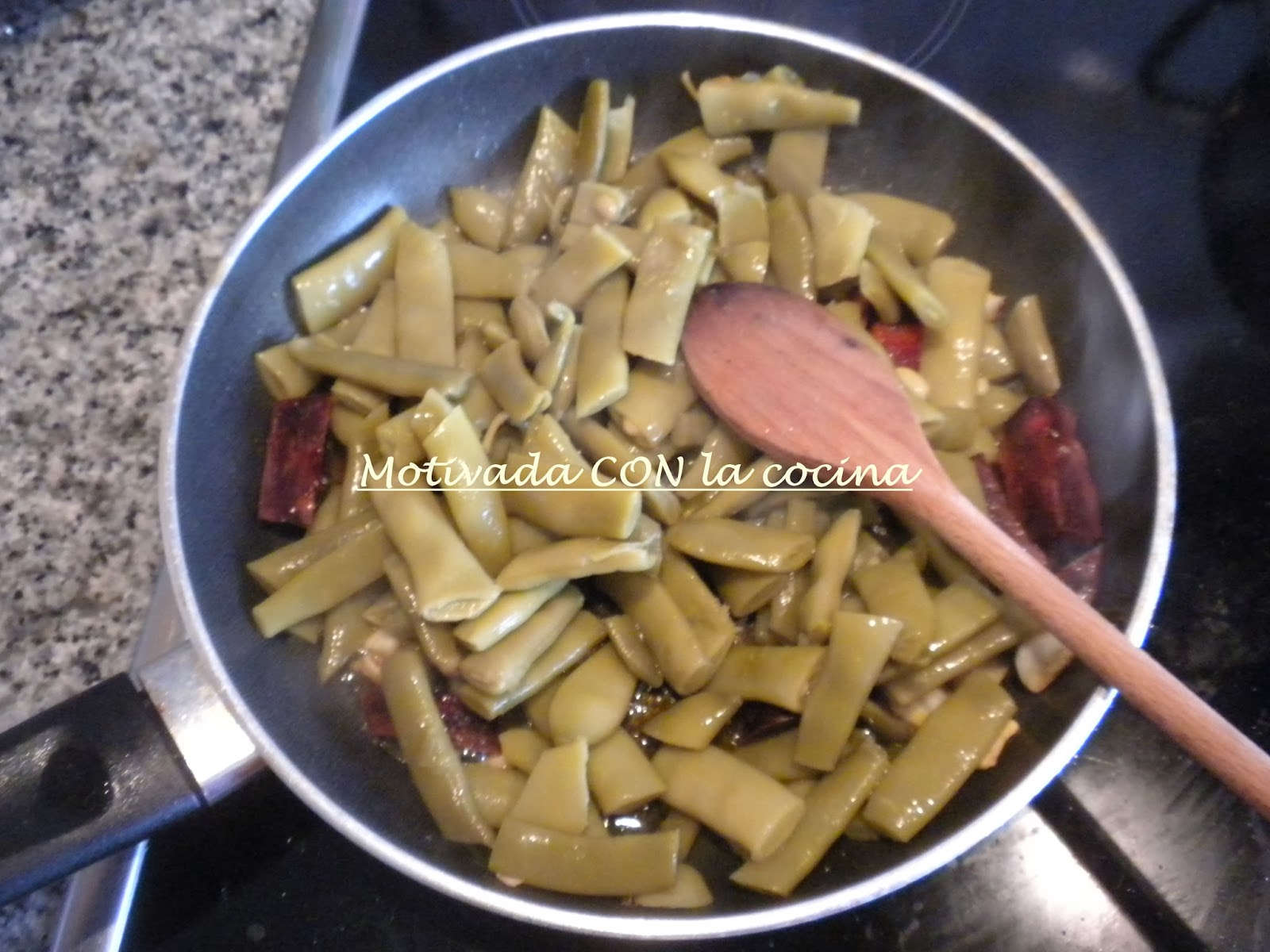 MOTIVADA CON LA COCINA: Judias a la andaluza