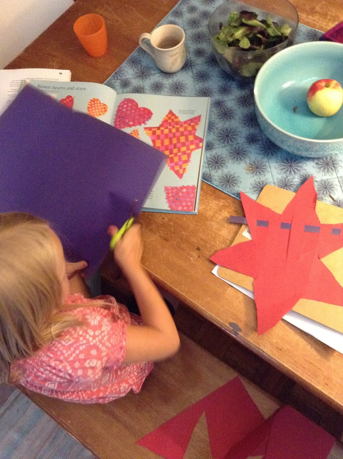 The Well-Read Sleepyhead: Usborne's Big Book of Papercraft!