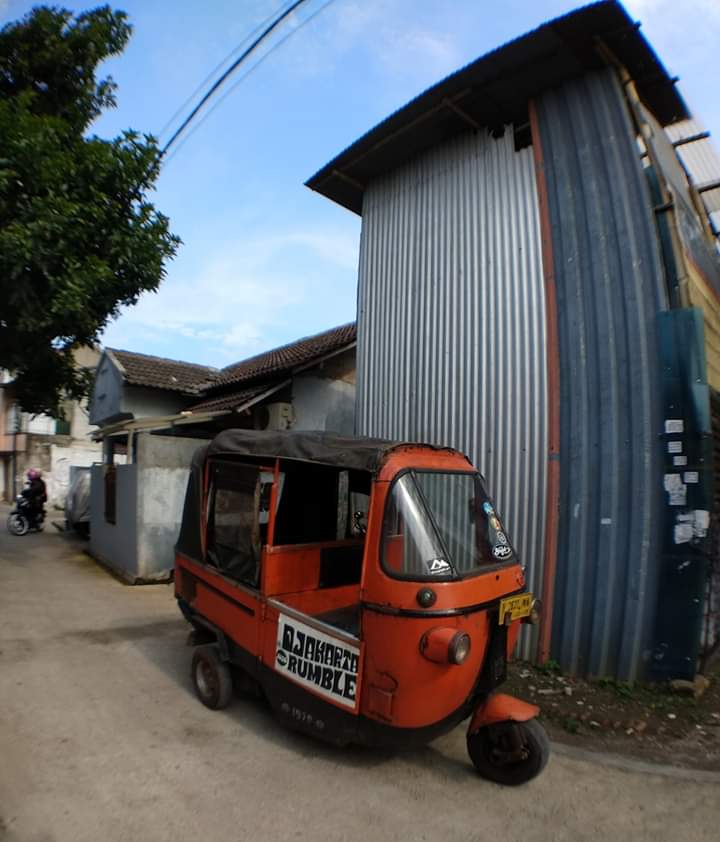 Dijual bajaj roda 3 - LAPAK MOBIL DAN MOTOR BEKAS