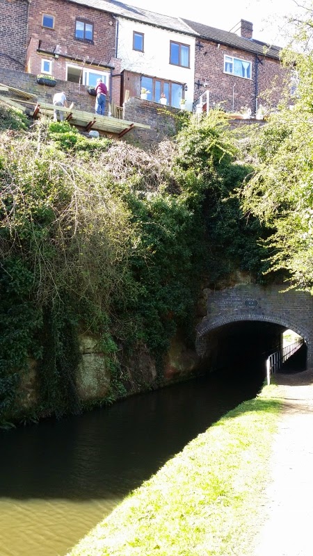 Lucy's Wednesday walks: Cookley to Wolverley along the Staffs and Worcs ...