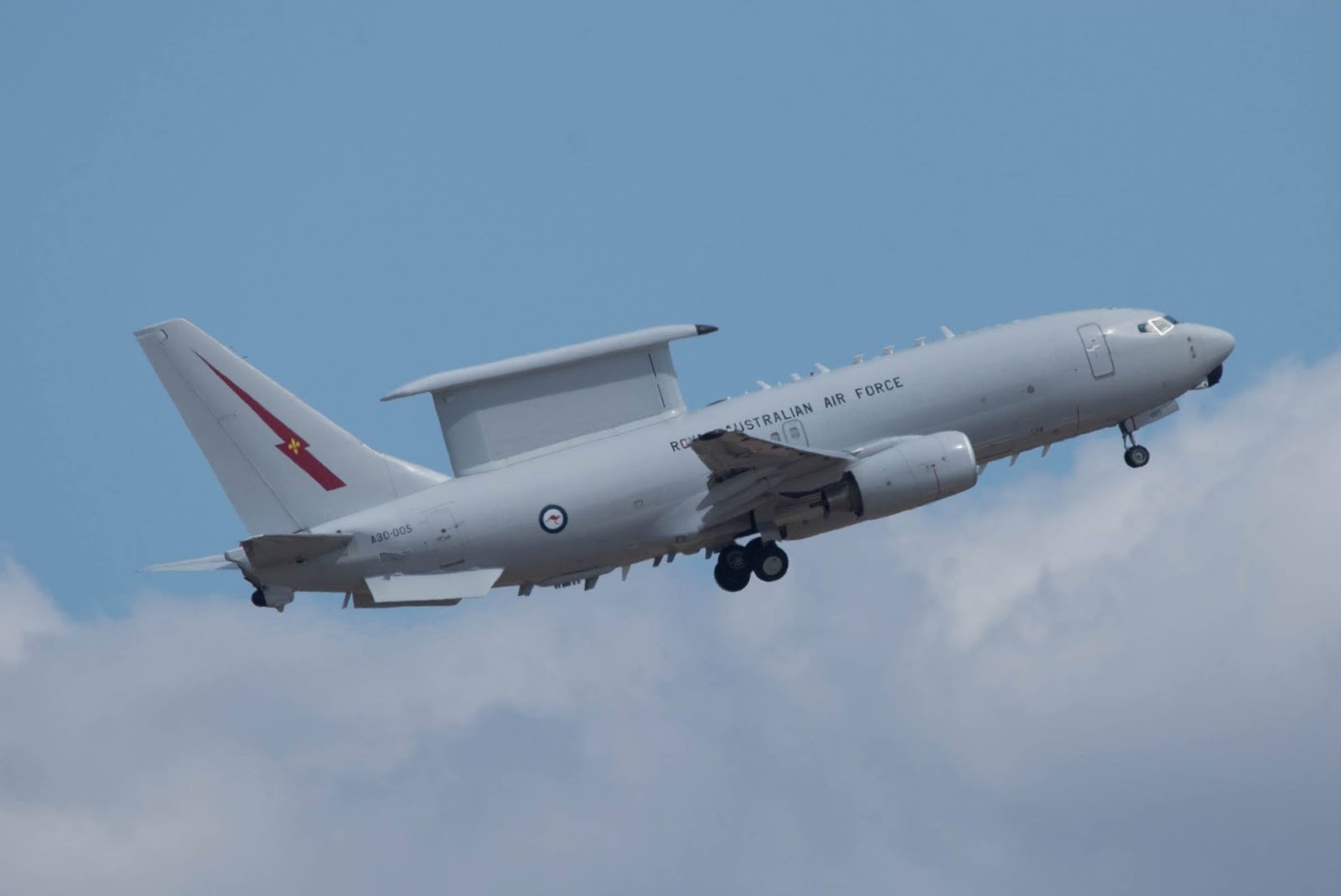 Central Queensland Plane Spotting: RAAF Boeing B737-7ES / E-7A ...