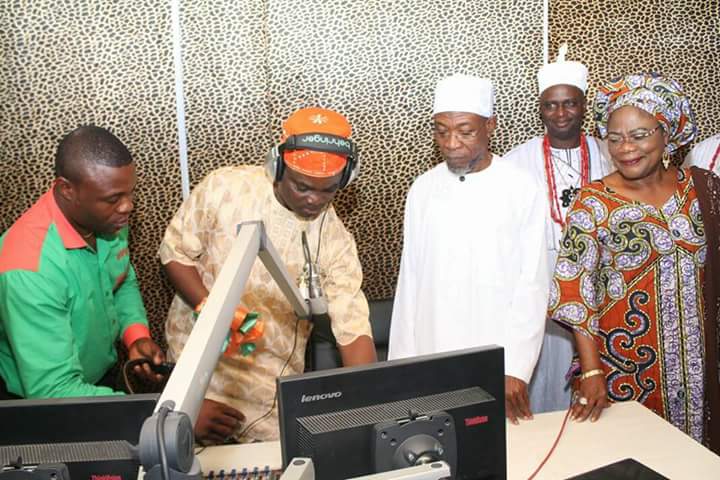 Oodua 90.9 FM: Ex-Nollywood Actor Hon. Rotimi Makinde Opens Radio ...