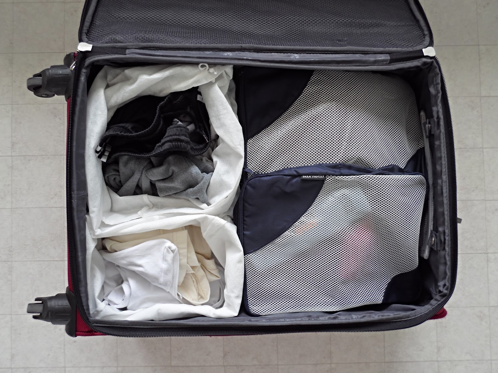 CAROUSEL SiX: Unpacking Made-Easy, Secrets of The Travel Laundry Bags!