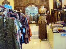 Gambaran Butik Batik Terbaru April 2015