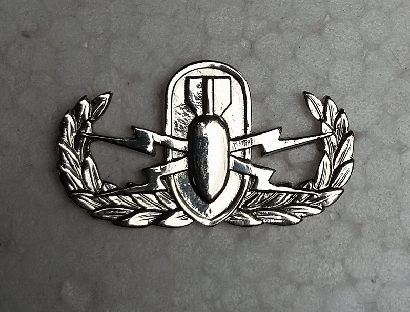 Armia Shop - Diecast & Militaria: Emblem US Explosive Ordnance Disposal ...