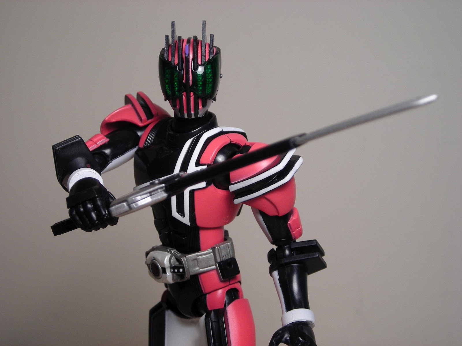 My Shiny Toy Robots: Toybox REVIEW: S.H. Figuarts Kamen Rider Decade ...