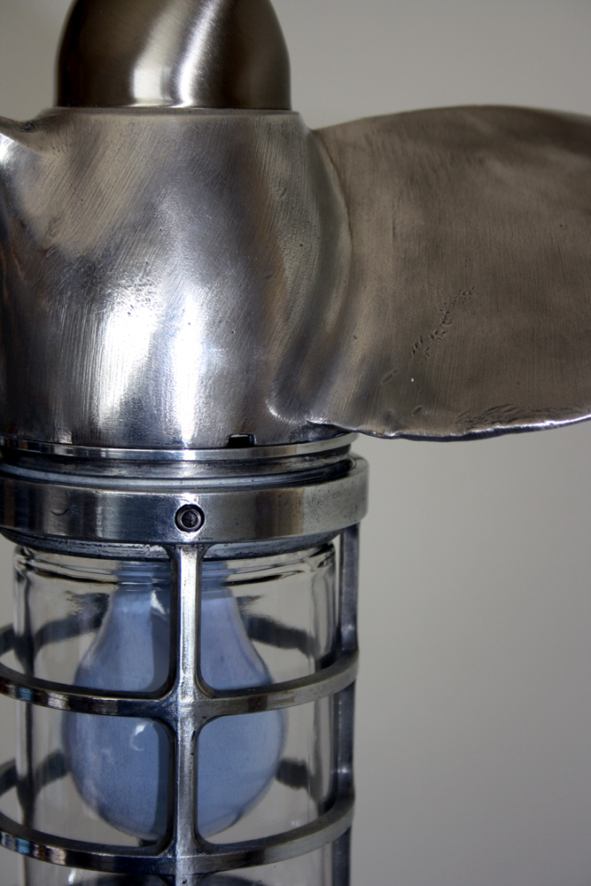 GravenIcons: Hanging Propeler Lamp