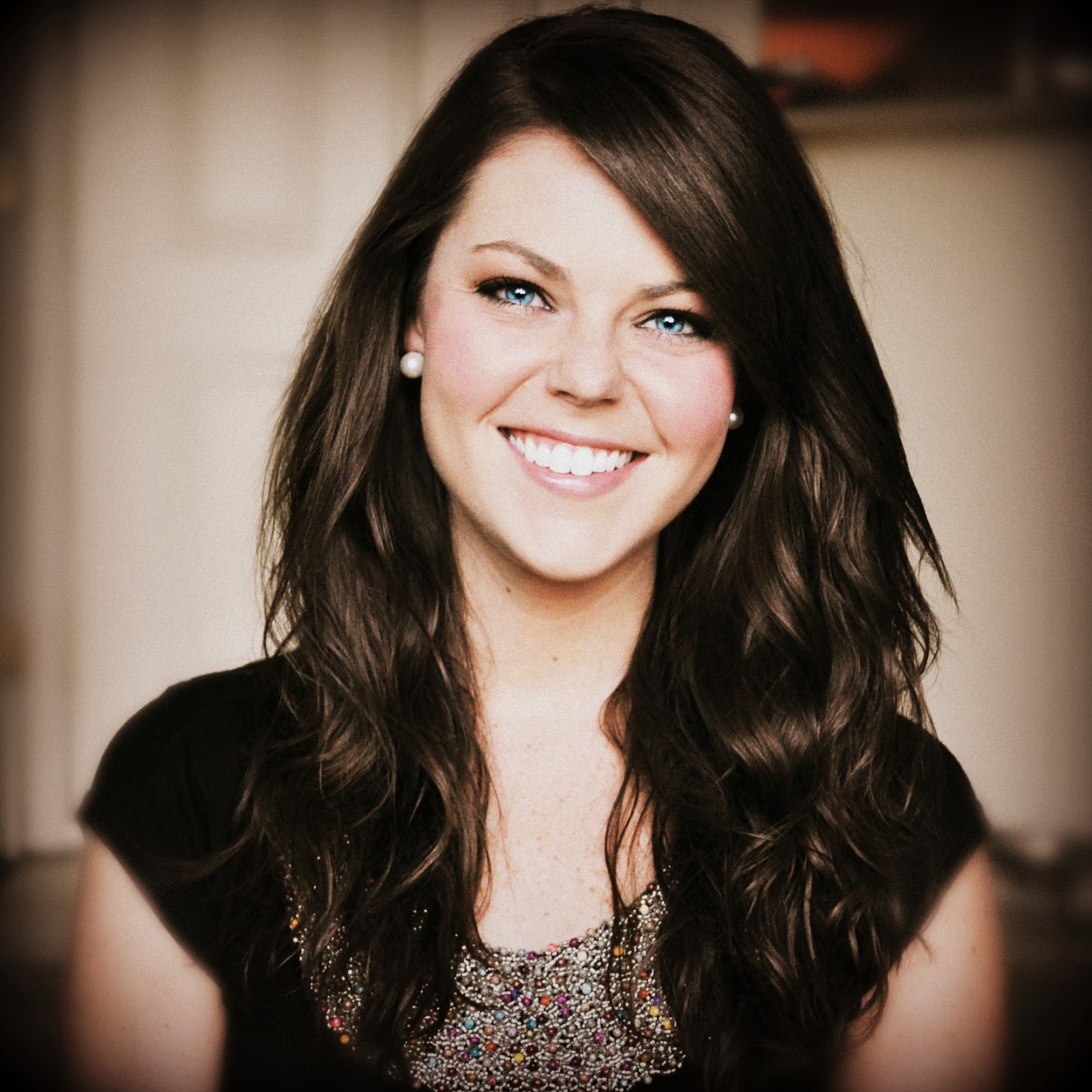 Betwixt & Between: October 2012