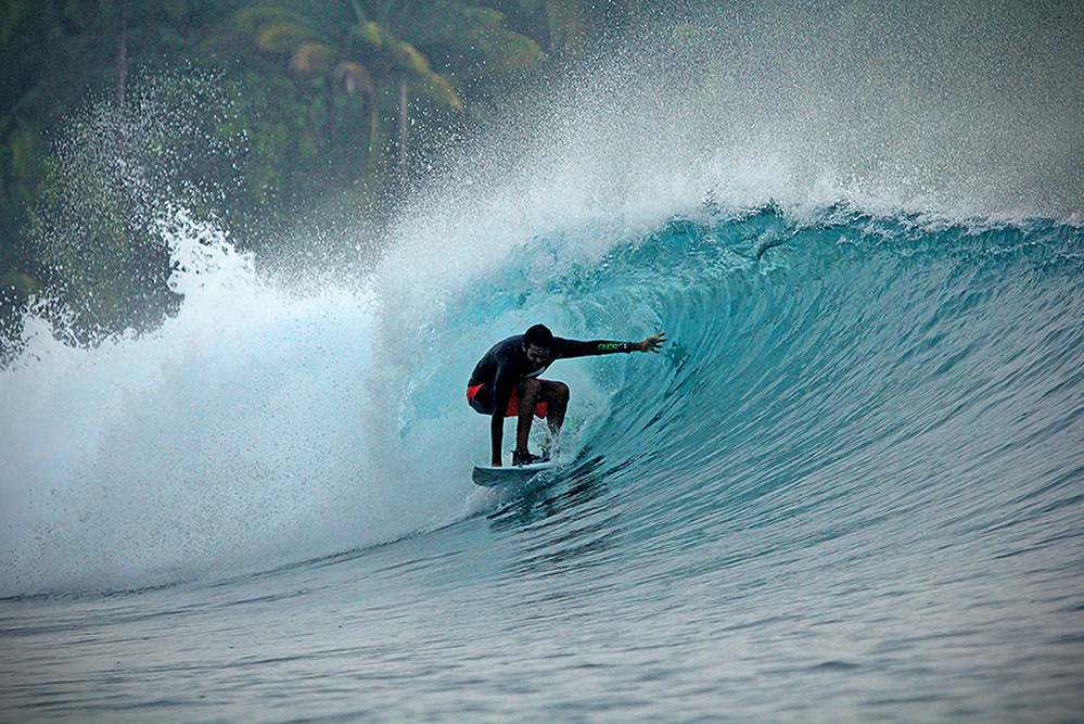 Íris Cor de Mel: Derek Rabelo