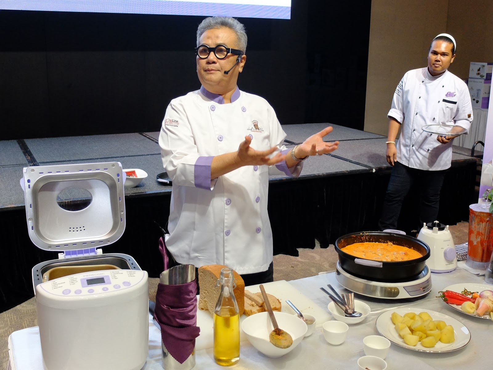 Kee Hua Chee Live!: PENSONIC COOKS UP A STORM AGAIN WITH 'RAYA-MERDEKA ...