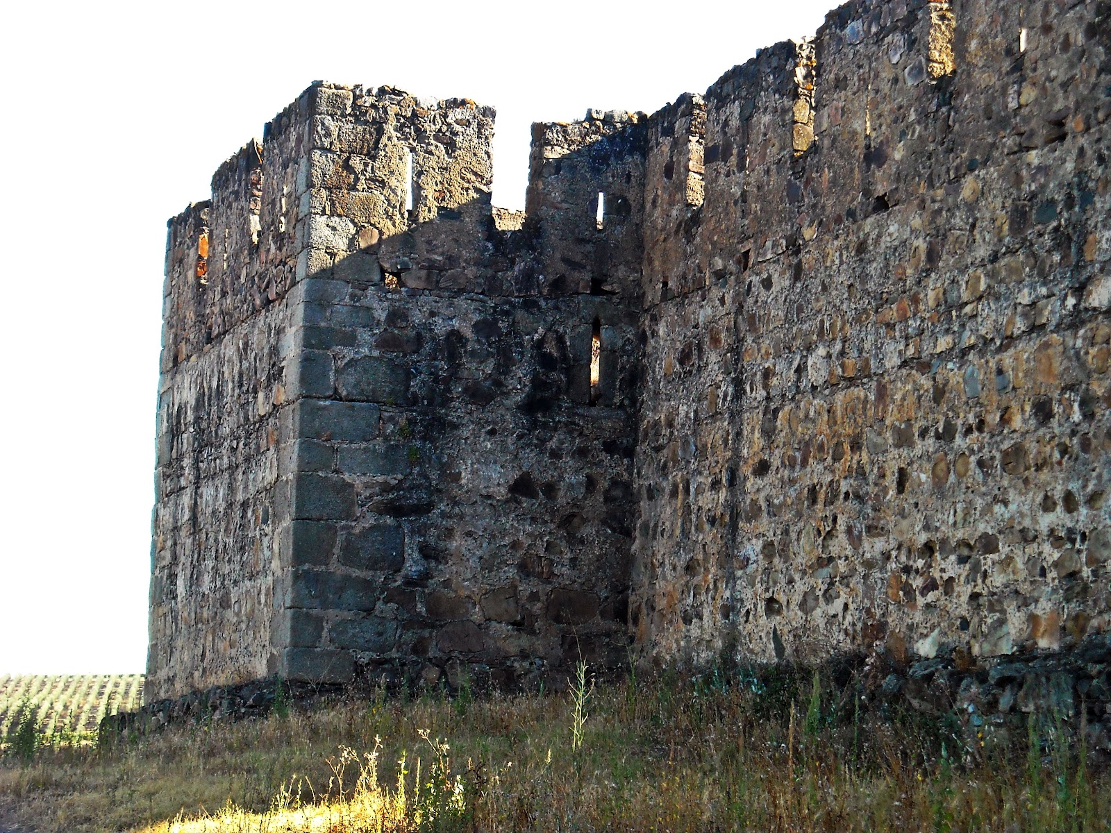 Castillo de Valongo (Distrito de Évora, Portugal) – MunDandy