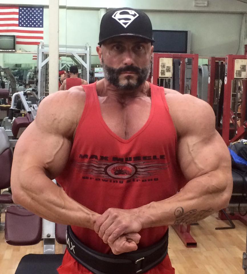 Muscle Lover: Alessandro Grassi