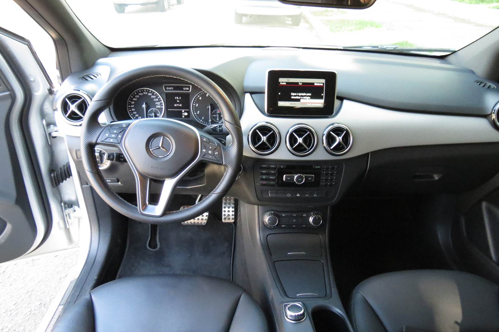 Mercedes-Benz B200 Turbo Sport: vídeo, consumo e preço