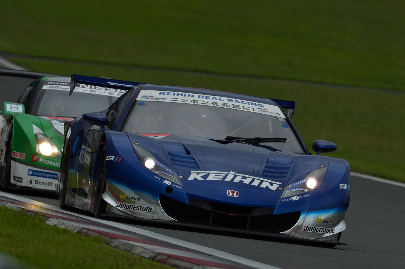 2013 SUPERGT : ZENT CERUMO SC430 gets its first win of the season! BMW ...