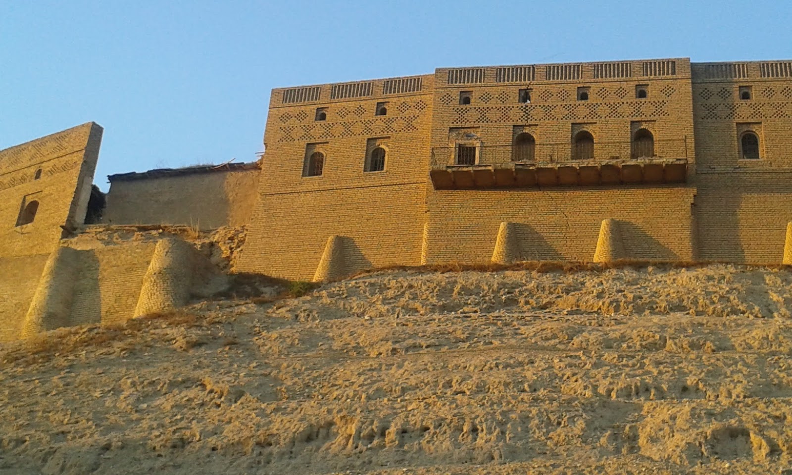 PJ IS AWAY : Hawler Citadel