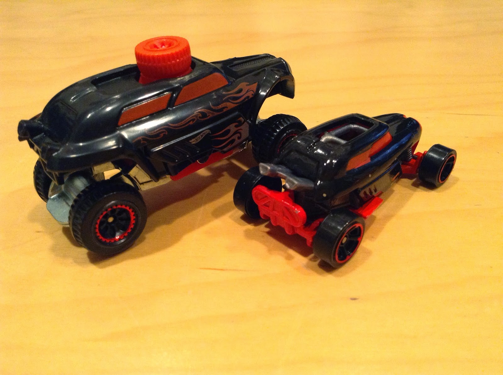 JULIAN'S HOT WHEELS BLOG: Extreme Shoxx Rip Rod & Mainline Rip Rod