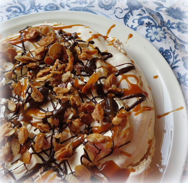 Salted Caramel Pavlova | The English Kitchen