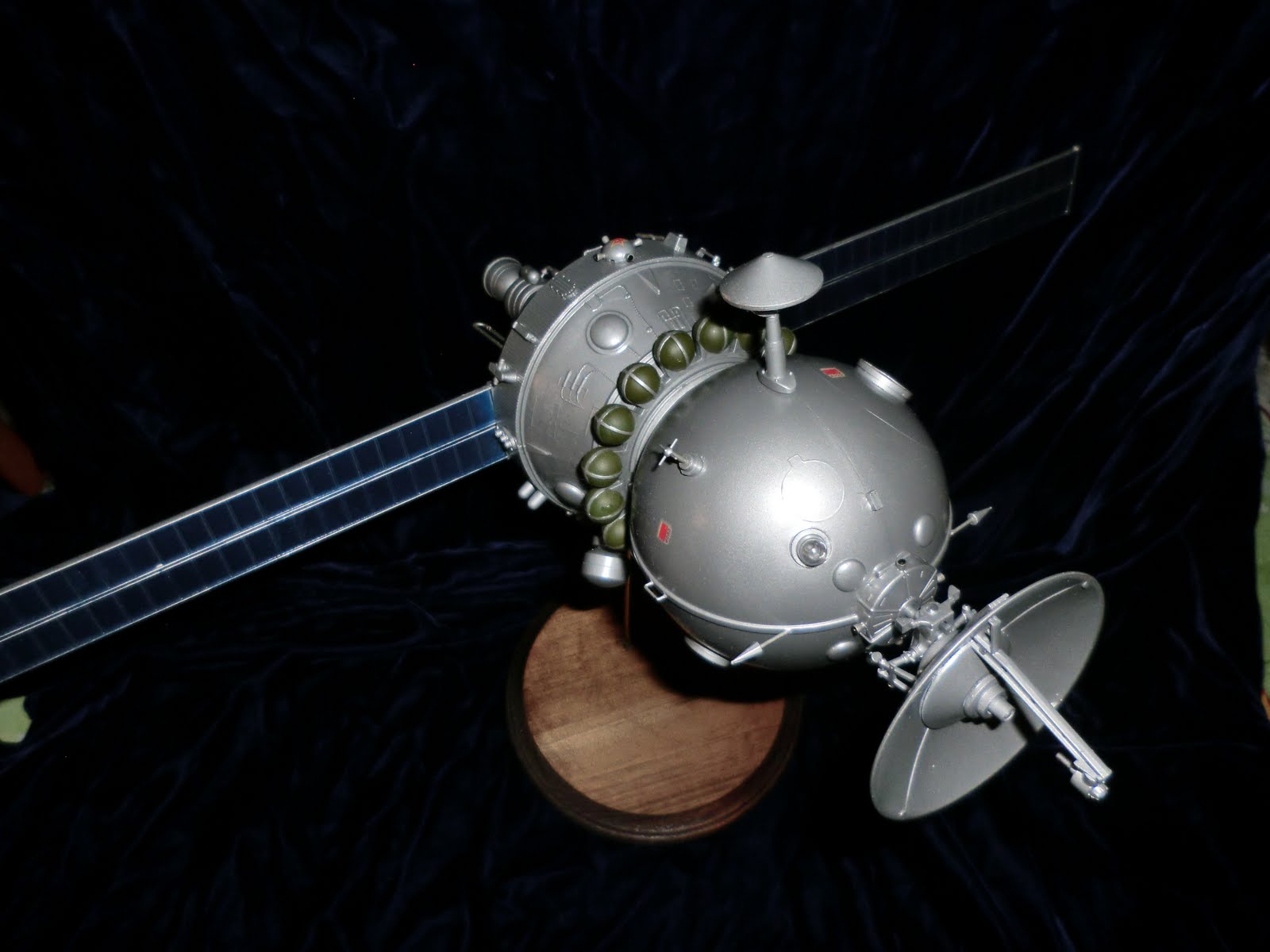 rca: Zenit Spy Sat 5