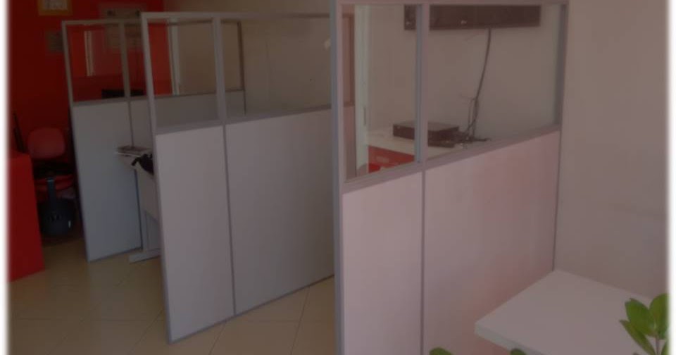 ARQPLAC DIVISÓRIAS.: Biombo fixo divisória naval cristal com cinza.