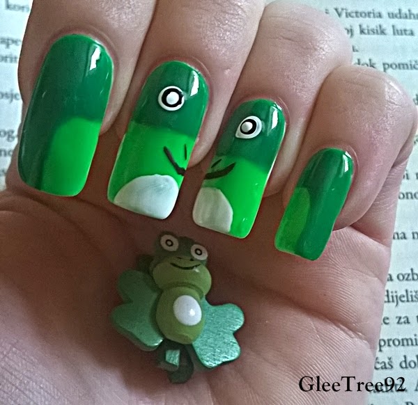 GleeTree92: Twin Post: Save the Frogs day with Bubica Simple Nails